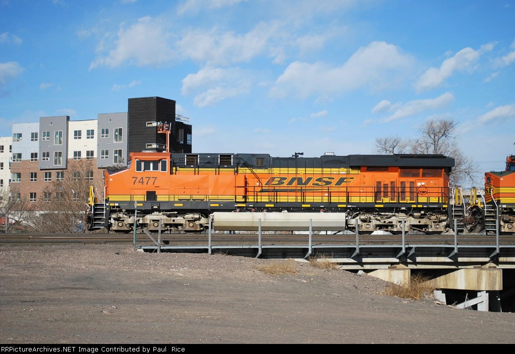 BNSF 7477